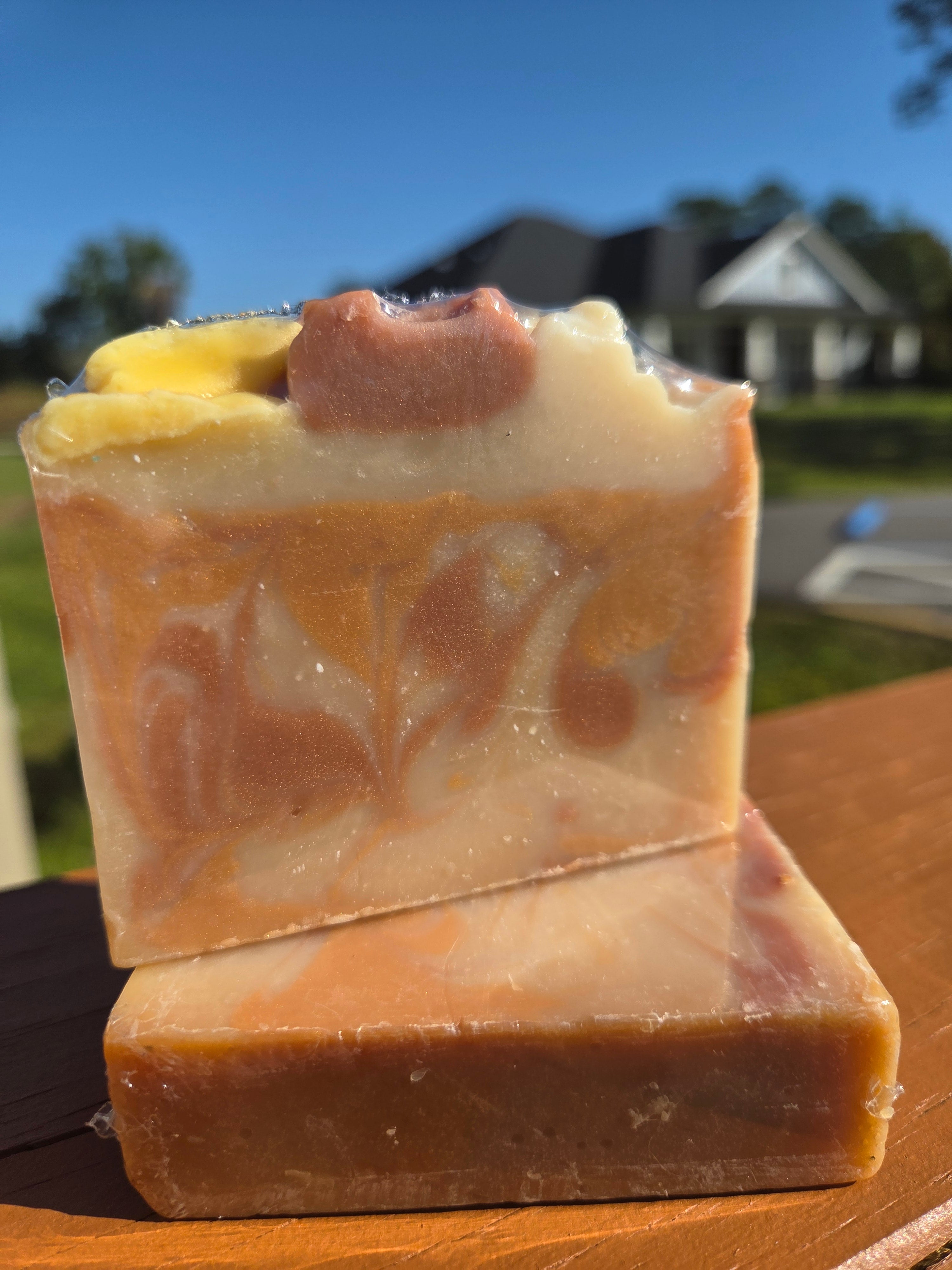 Caramel Banana Sudz – Bopp Bursting Bubbles
